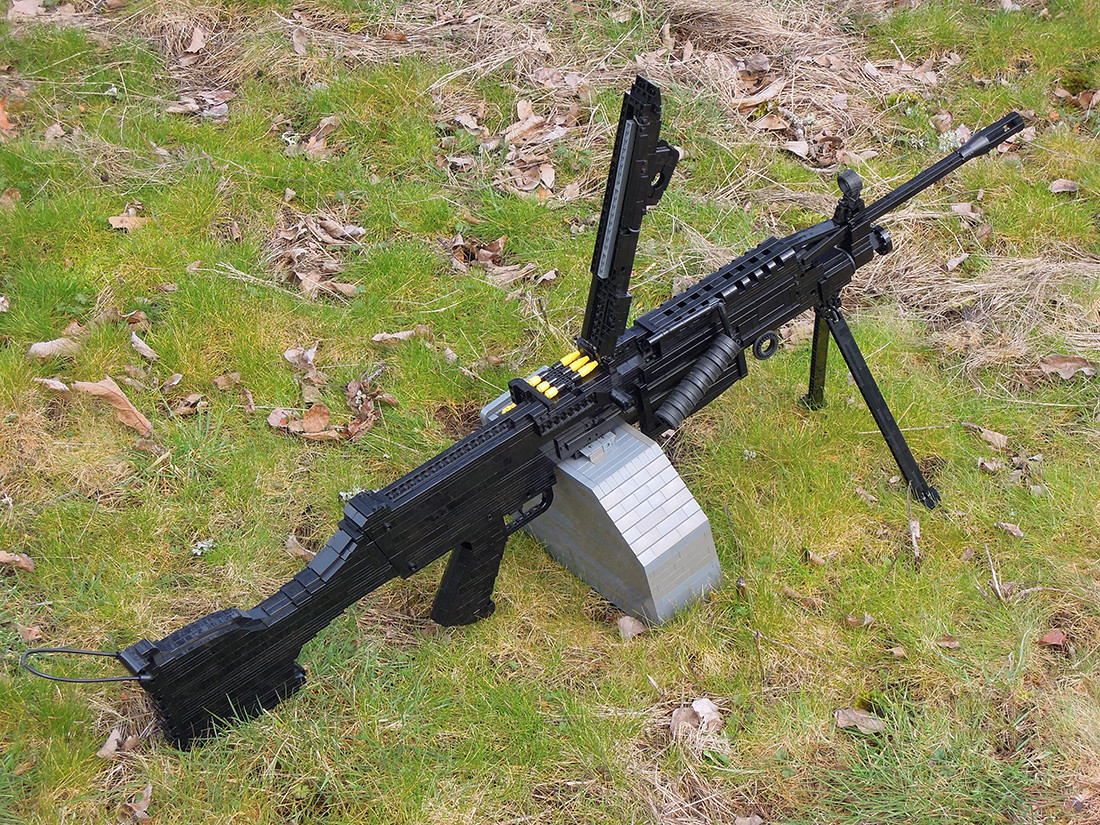 M249 SAW by Brick Replicas - Blockheads